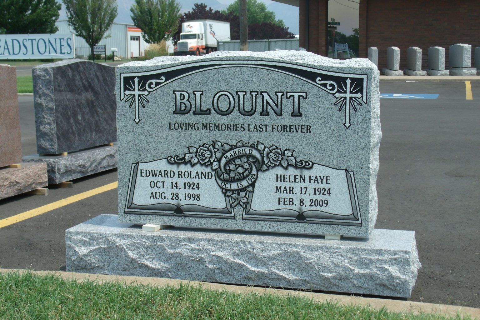 The Benefits Of Custom Design Headstones | Monuments Of The South